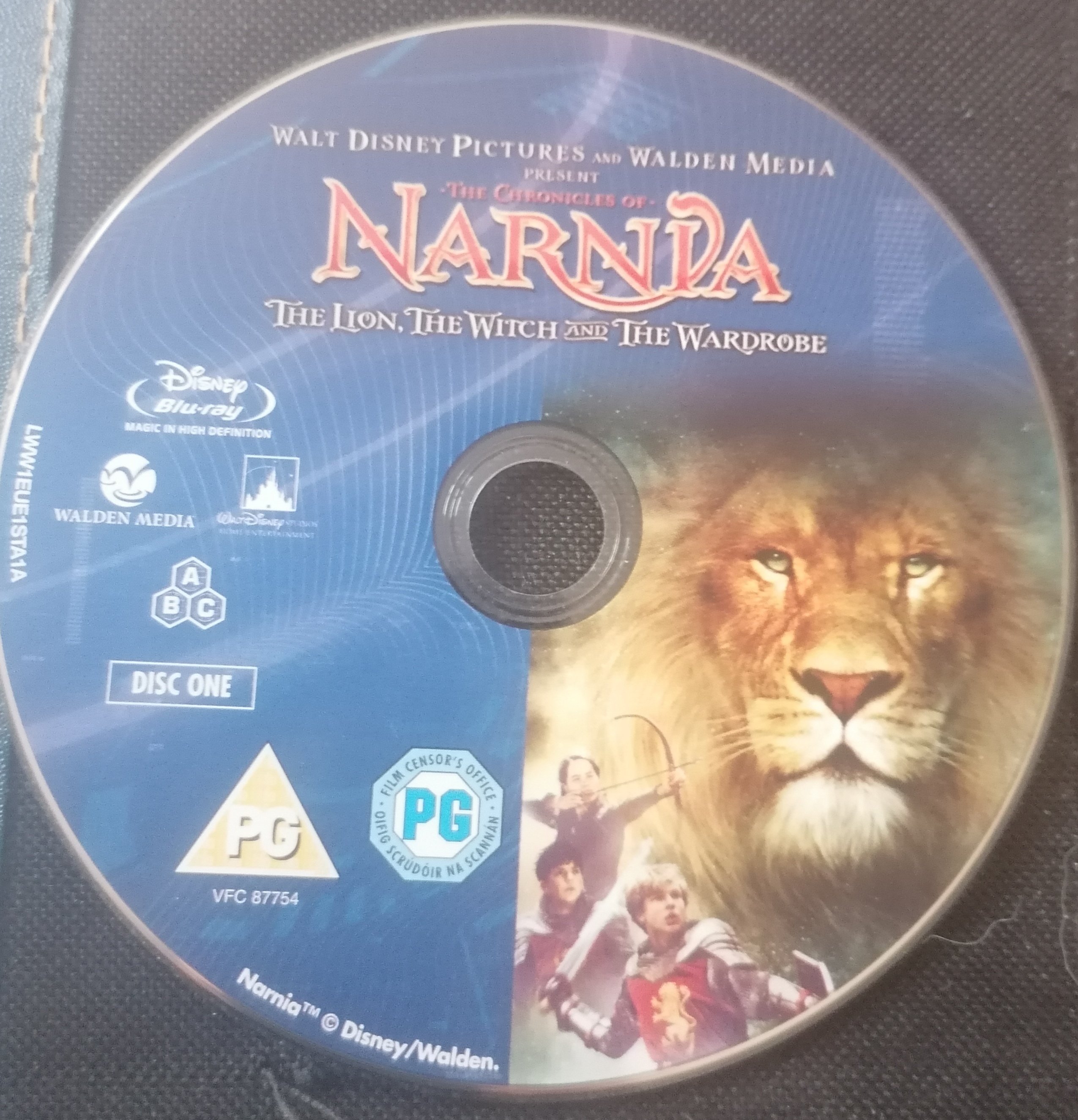 The Lion, The Witch and The Wardrobe Re-view | David Pearce - Popular ...